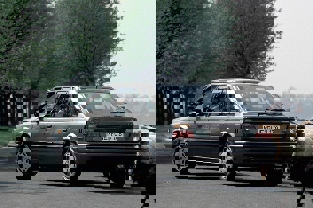 Nissan Bluebird (1986 – 1990) Review | Honest John