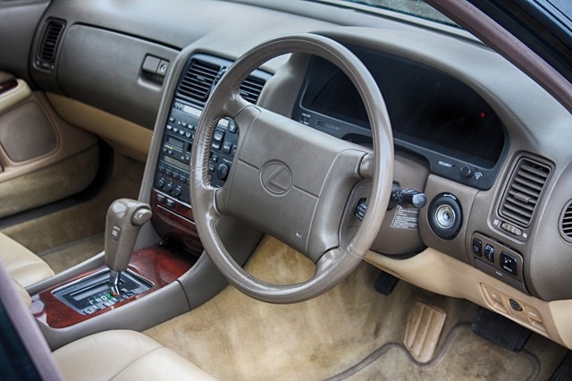 Lexus LS400 (1989 – 1994) Review | Honest John