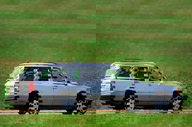 Mercedes-Benz W124 Estate (1985 – 1995) Review | Honest John